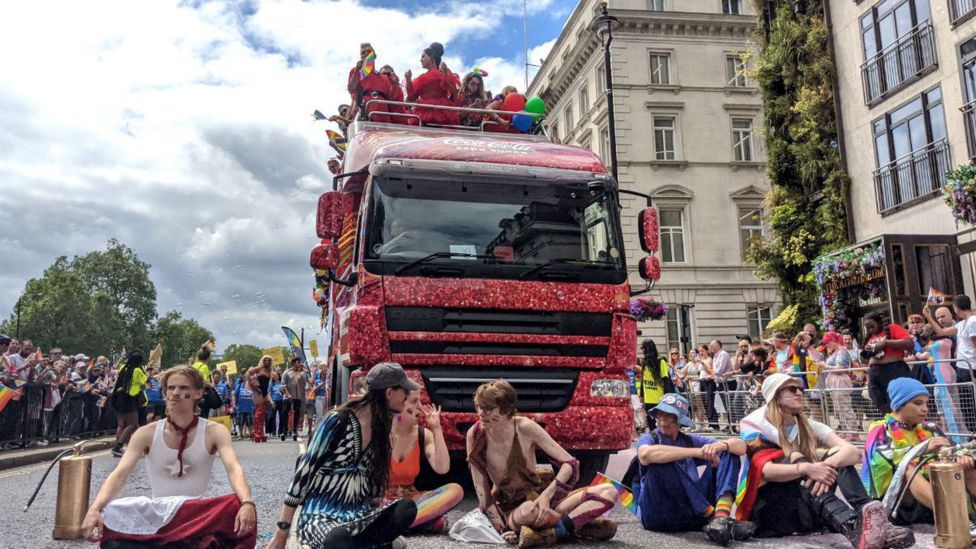 London Pride in pictures: Huge crowds turn out for parade - BBC News