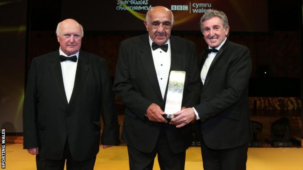 Billy Boston: Welsh rugby legend who never played at the Arms Park ...