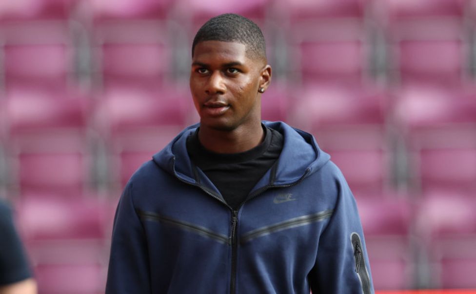 Offiah spotted at Tynecastle - BBC Sport