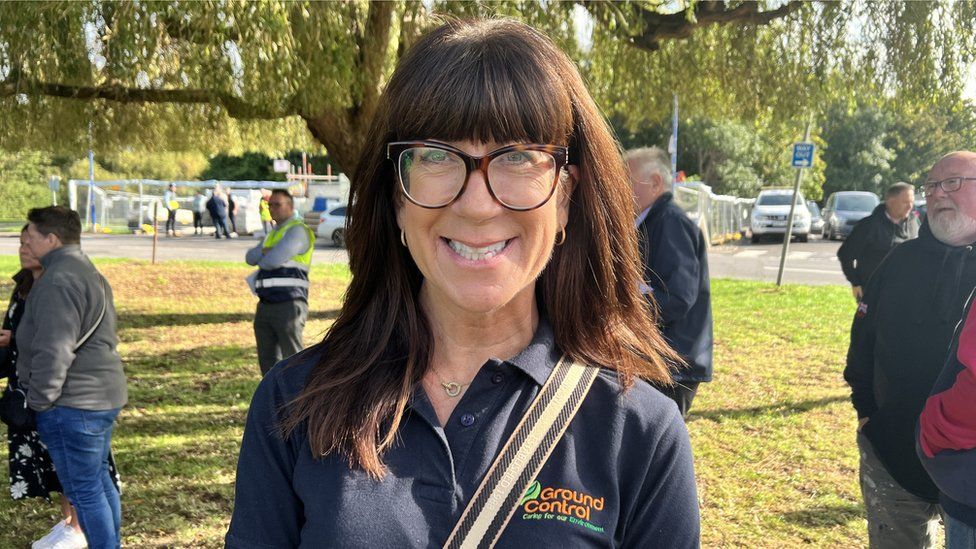 Mental health charity base in Harlow to get DIY SOS makeover - BBC News