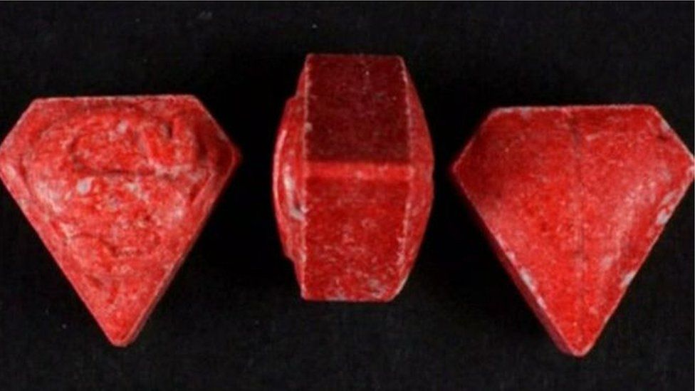 Superman drug inquests: Justas Ropas found dead in bed - BBC News