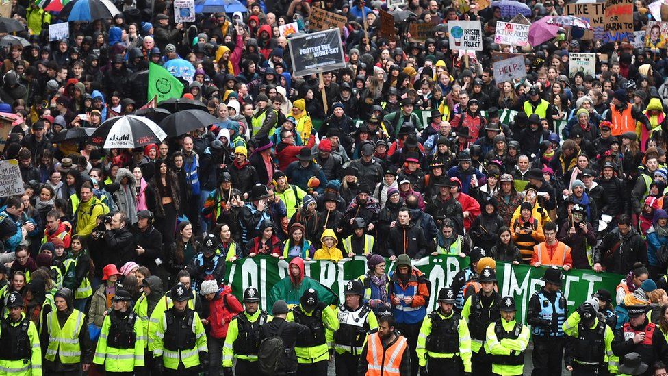 Greta Thunberg: Bristol climate march in pictures - BBC Newsround