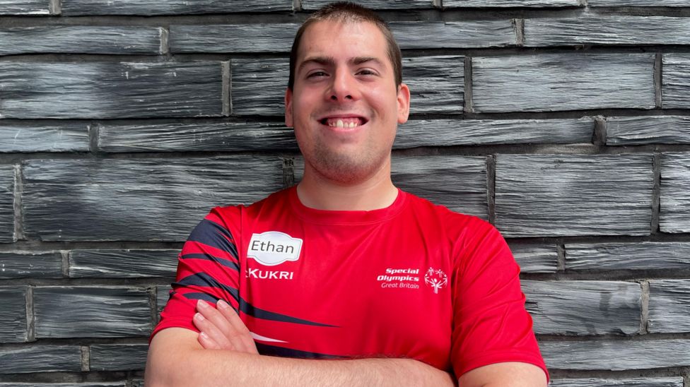 Special Olympics: Six Welsh athletes to compete in Team GB - BBC News