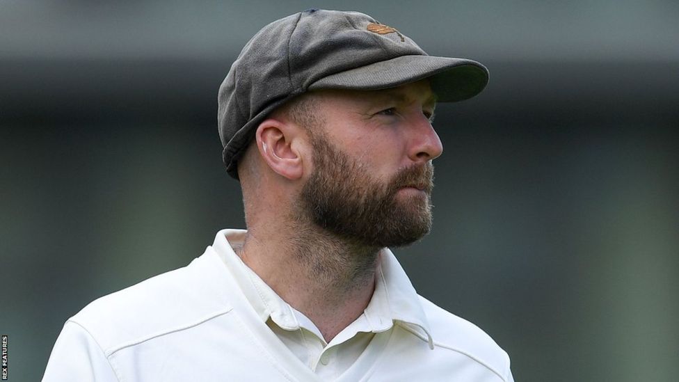 County Championship: Lyth leads Yorks to draw v Glamorgan - BBC Sport