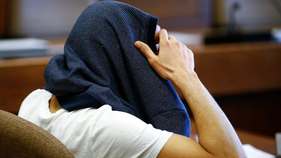 New Years Eve Sex Assaults Prompt Police Manhunt In Austria Bbc News