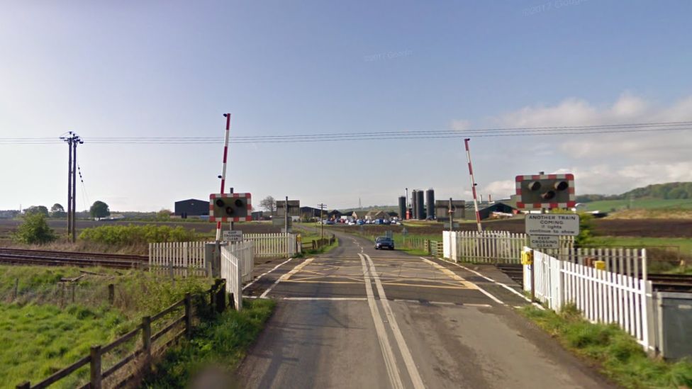 Dumfries level crossing crash van forced train to brake - BBC News