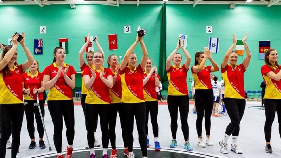 Isle of Man hosts first invitational inter-island netball games - BBC News