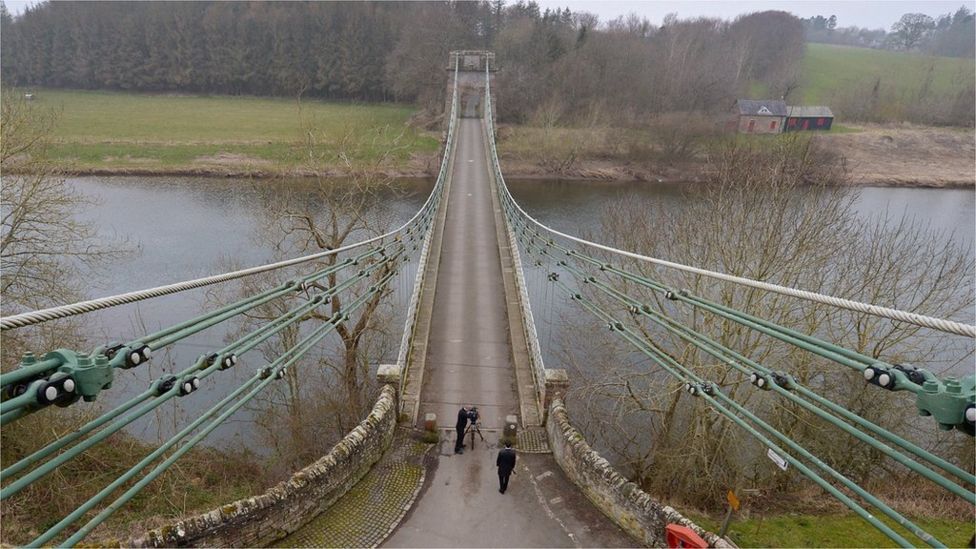 In pictures: The restoration of the Union Chain Bridge - BBC News
