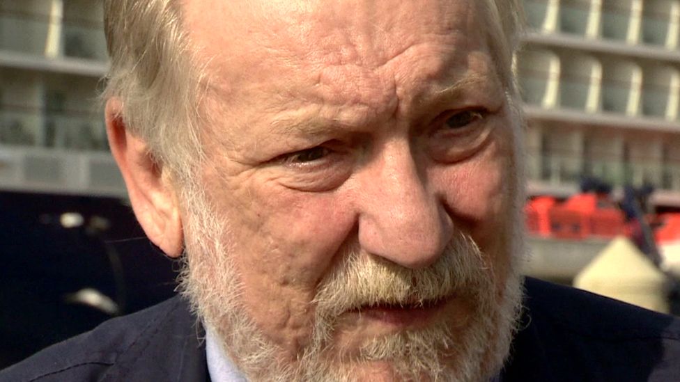 Vanished Disney cruise ship worker could have been 'murdered' - BBC News