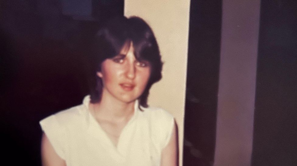 Carol Morgan: How a love affair led to a murderous plot - BBC News