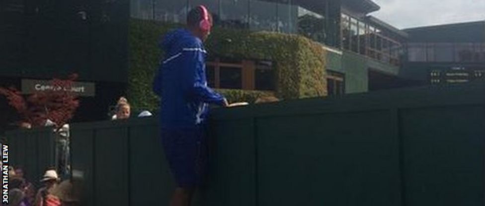 Wimbledon 2015: Camilla bags sweaty Andy Murray souvenir - BBC Sport