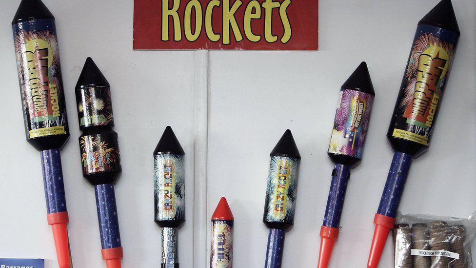 Manchester police chief calls for fireworks sale ban - BBC News