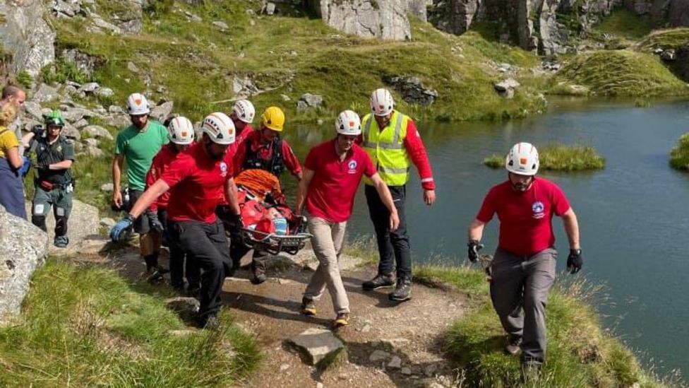 Devon quarry climber airlifted to hospital after fall - BBC News