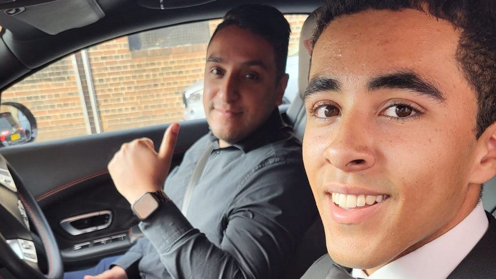 Birmingham Bentley driver saves day after prom break down - BBC News