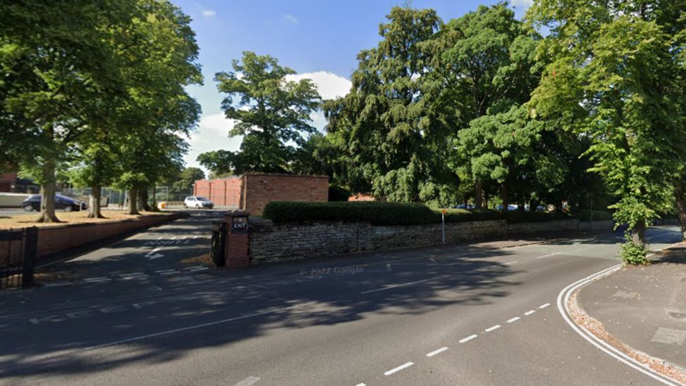 Wolverhampton crash leaves woman with life-changing injuries - BBC News