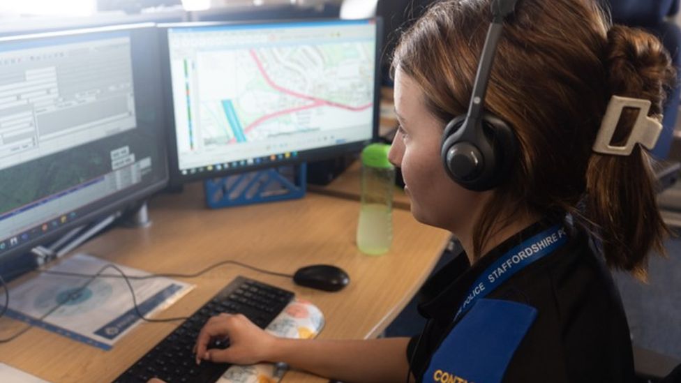 Demand forces Staffordshire Police to take on 30 extra call handlers ...