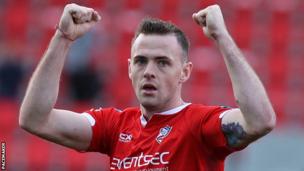 Yoga and being teetotal - McCauley challenges football's drinking taboo ...