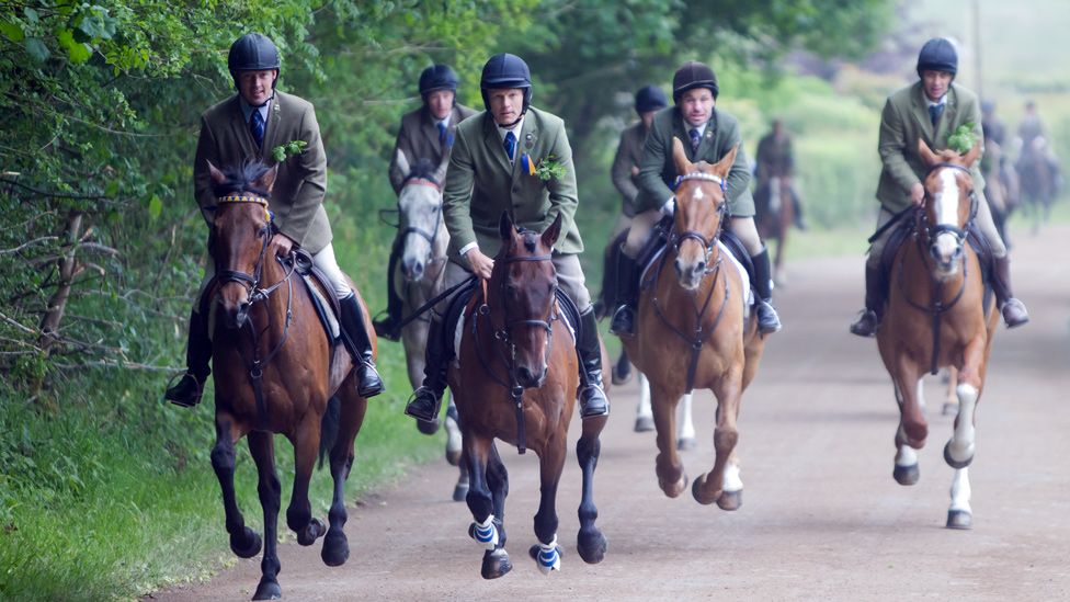 Hawick kicks off Common Riding season - BBC News