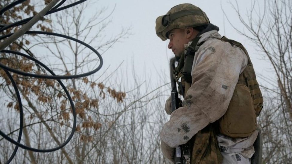 Ukraine Russia Tensions Uk Threatens Tougher Sanctions In Event Of