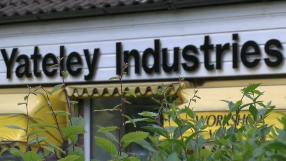 Ex-Yateley charity head Patrick McLarry jailed for fraud - BBC News