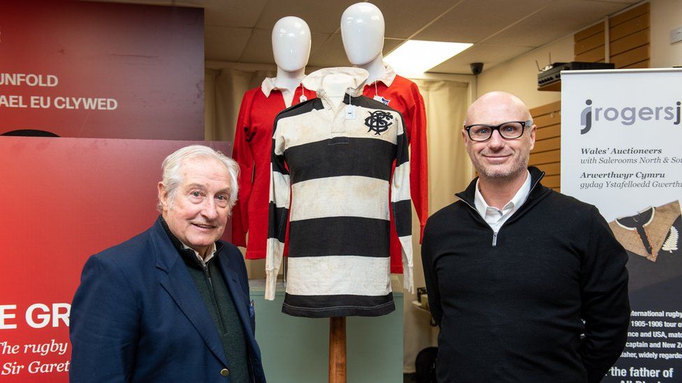 Crysau Gareth Edwards; gobeithio torri record byd - BBC Cymru Fyw