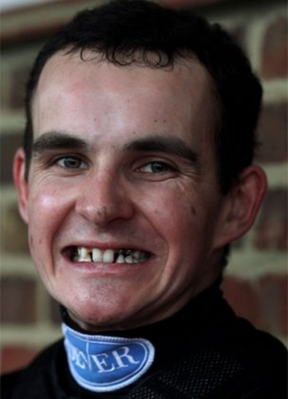 Liam Treadwell: Mon Mome Grand National-winning jockey retires - BBC Sport