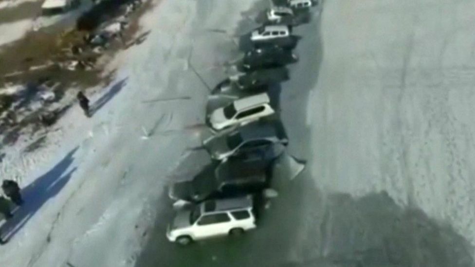 Car spotted crashing in waves on beach in St Agnes - BBC News