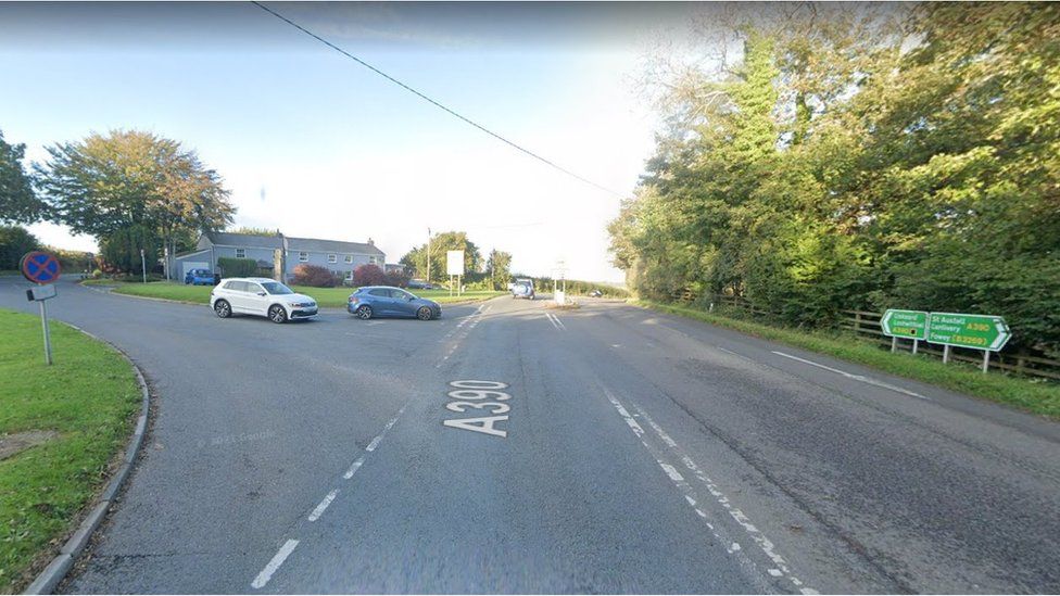 Motorbike and vehicle in 'serious' crash in Lostwithiel - BBC News