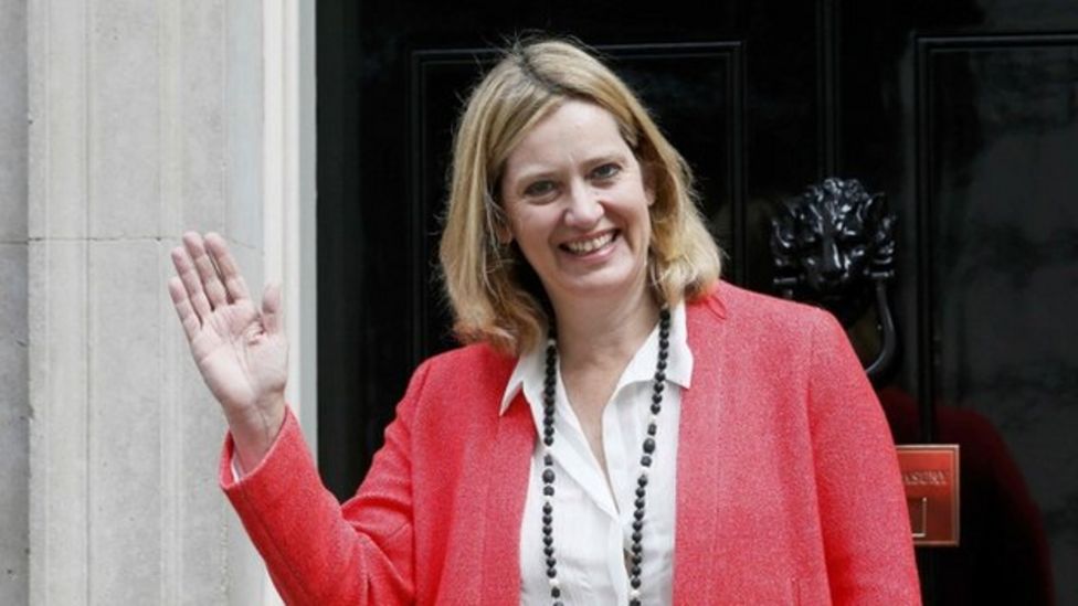 Small scale solar energy subsidies set to end - BBC News