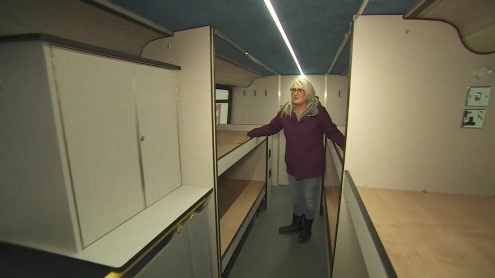 Blackpool charity transforms bus into mobile homeless shelter - BBC News