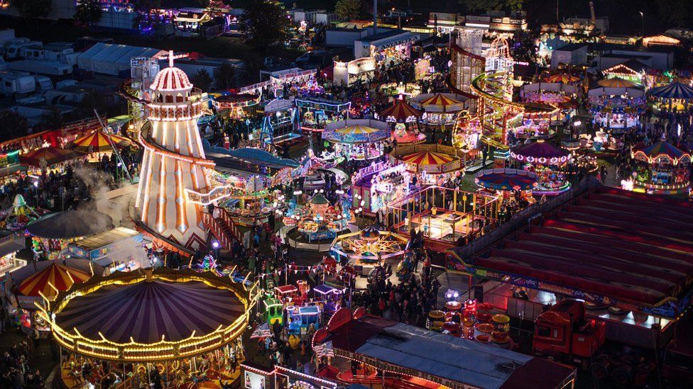 Nottingham's historic 10-day Goose Fair opens - BBC News