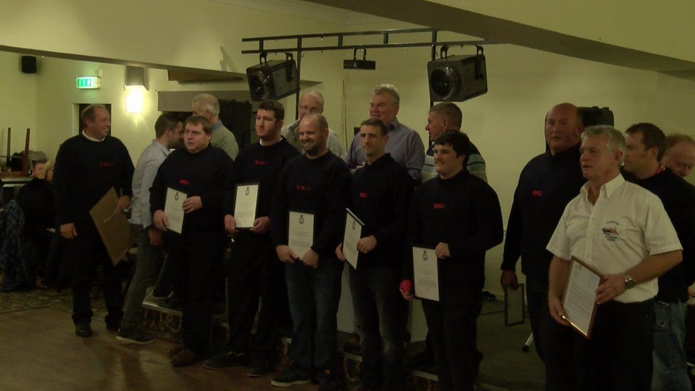 Padstow lifeboat crew honoured for trawler-man rescue - BBC News