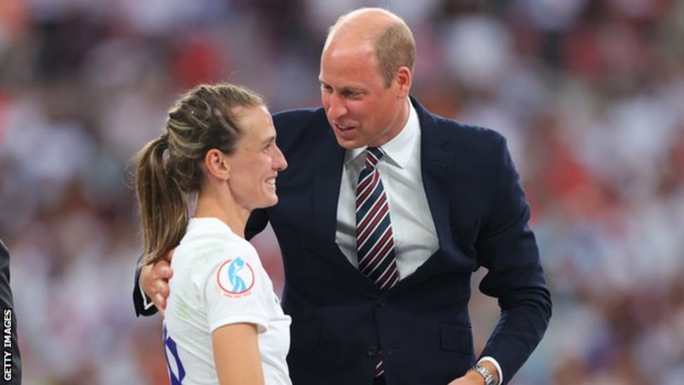 Jill Scott: Retired England midfielder wants to coach but must 'get ...
