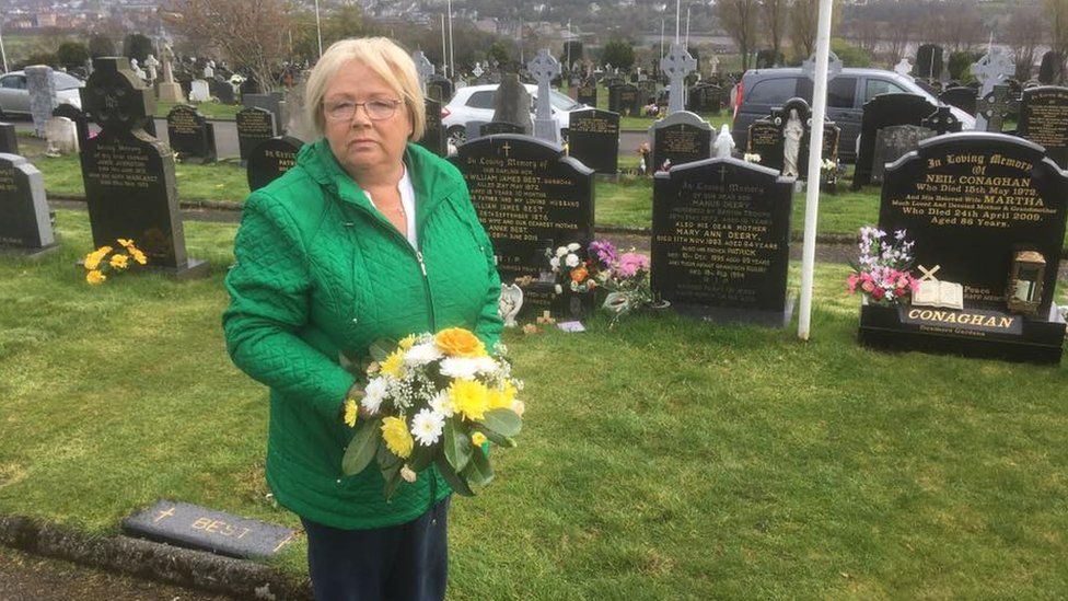 Woman who cradled dying Manus Deery welcomes ruling - BBC News