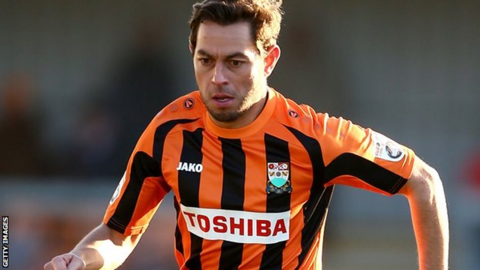 Eastleigh: Former QPR Winger Lee Cook joins from Barnet - BBC Sport
