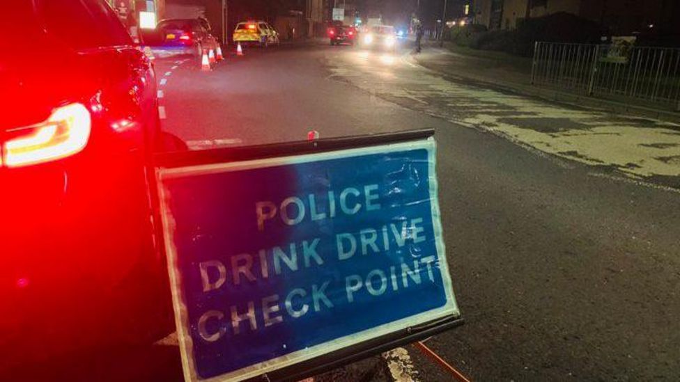 Cambridgeshire Police drink driving crackdown after 690 arrests - BBC News