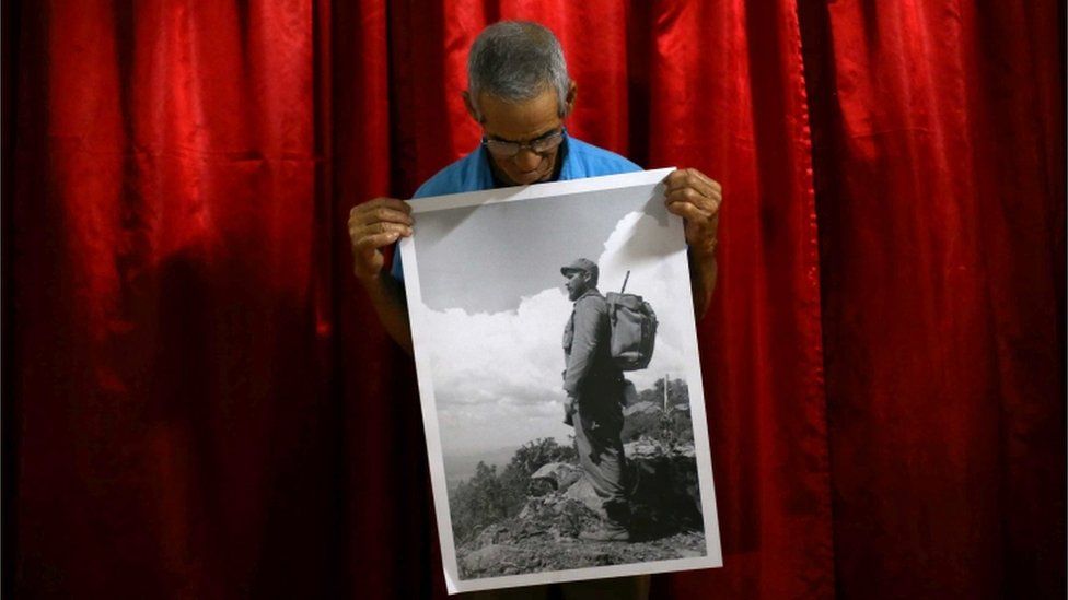 Fidel Castro's death: Ashes begin journey to Santiago - BBC News