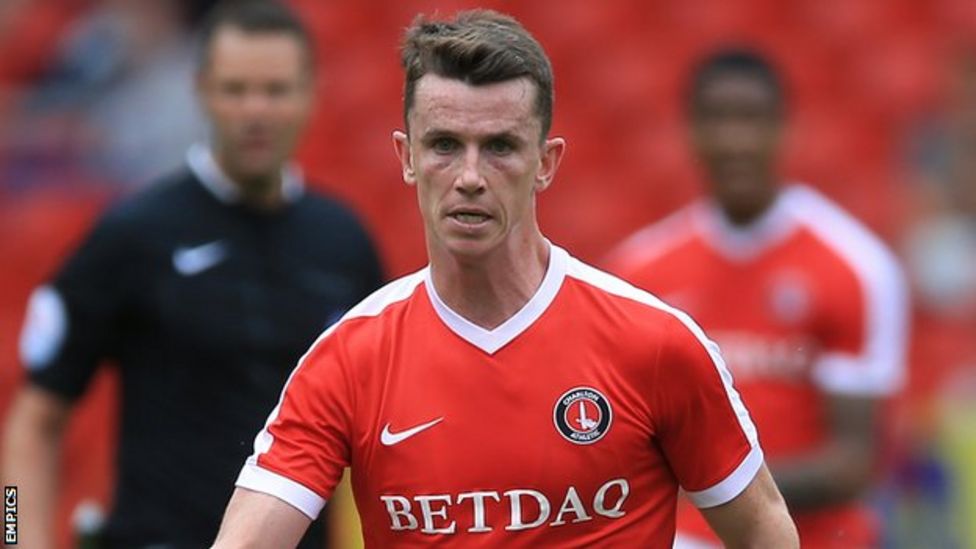 Kevin Foley: Charlton Athletic hand deal to experienced full-back - BBC ...