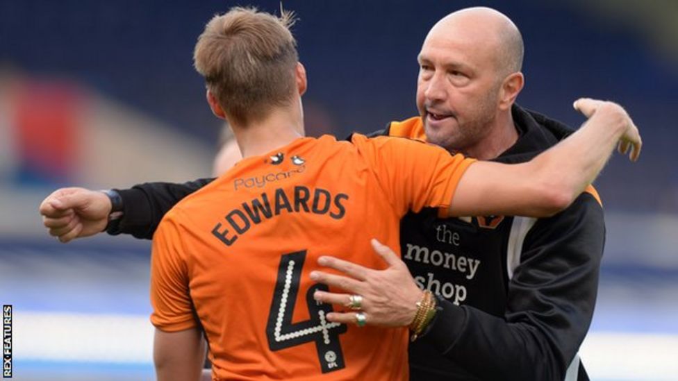 Walter Zenga has Wolves squad's full support - Dave Edwards - BBC Sport