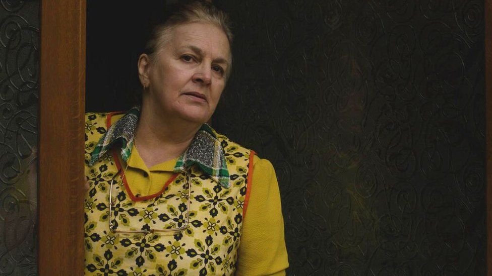 Blwyddyn anodd Gillian Elisa - BBC Cymru Fyw
