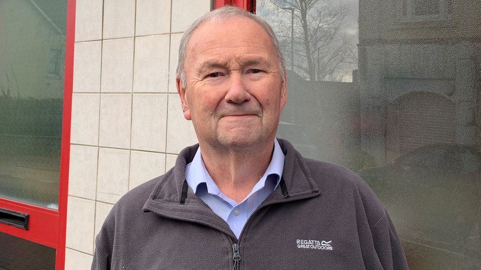 Cost of living: 109-year-old bakery closes due to rising costs - BBC News