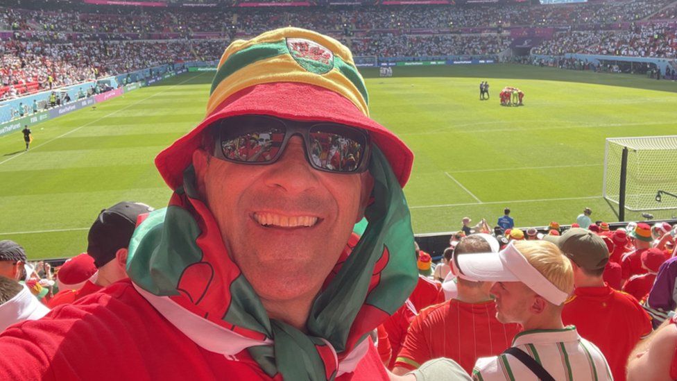 Cardiff: Football fans demand better transport after game - BBC News