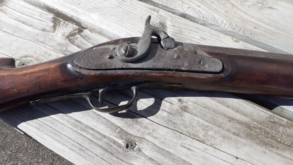 Musket that survived Brig Lily explosion 172 years ago displayed - BBC News