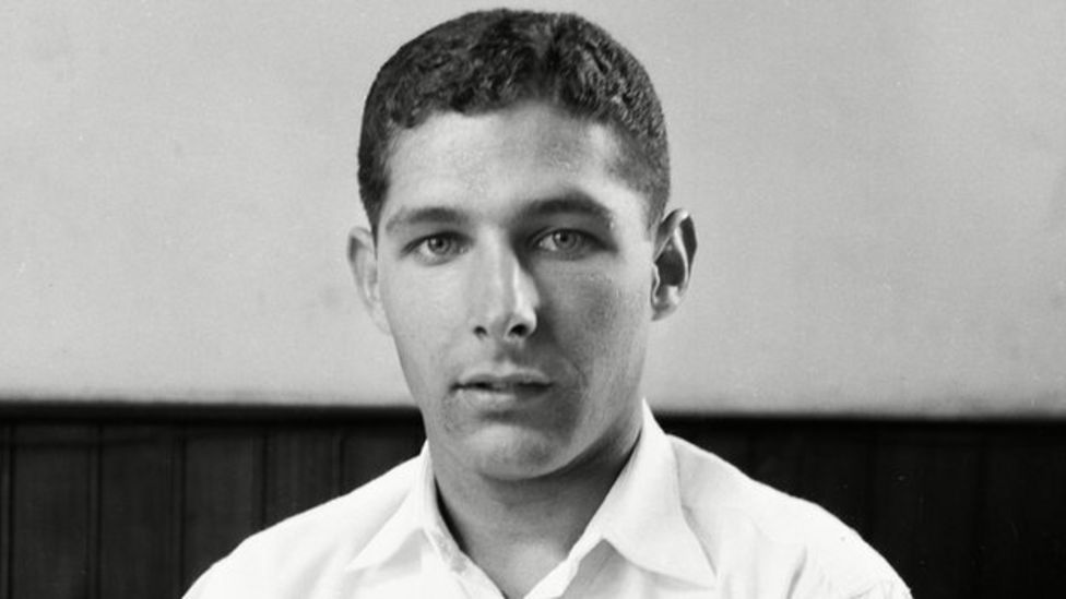 Alan Rees: Sixties rugby and cricket star dies - BBC Sport