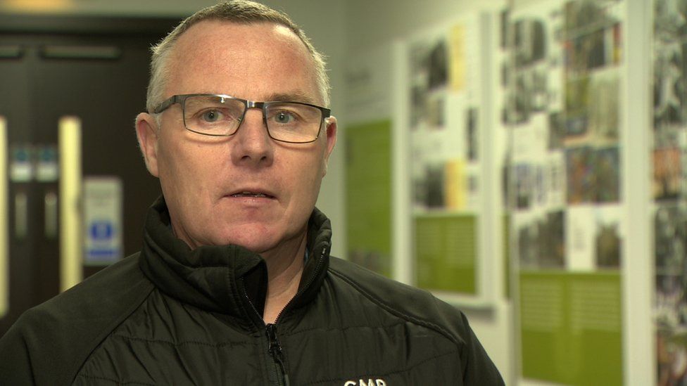 Ards and North Down: Council delays decision on leisure services - BBC News