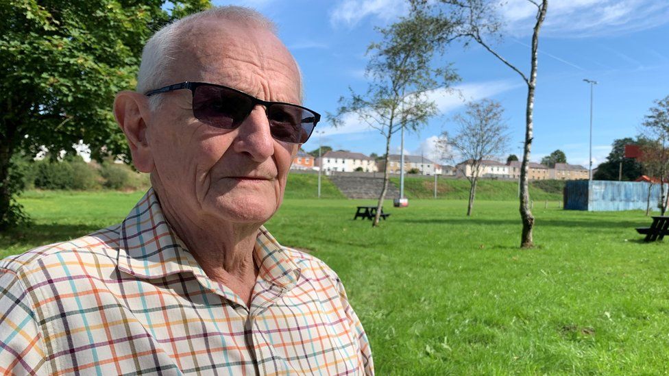 Pryder am ddyfodol grŵp cymorth iselder wedi toriadau - BBC Cymru Fyw