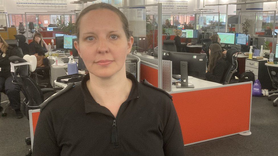 Apêl i feicwyr modur wedi dwy farwolaeth ddiweddar - BBC Cymru Fyw