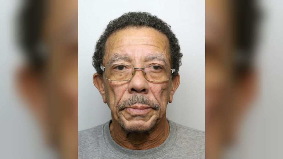 Edward Small jailed for beating wife to death with rolling pin - BBC News