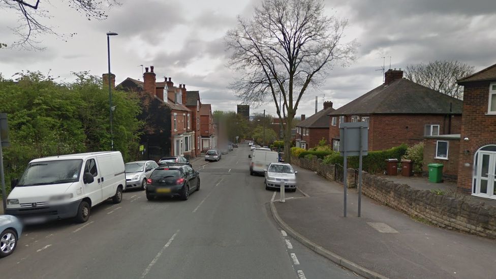 Masked men attack boy, 15, in 'terrifying' Nottingham burglary - BBC News