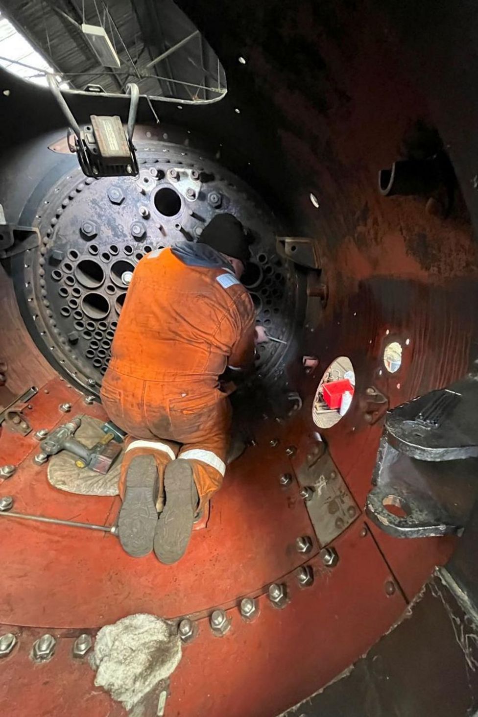 Carmyllie Pilot loco steams again for first time in 44 years - BBC News